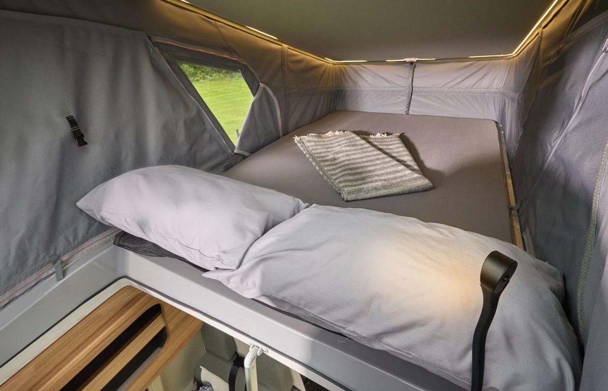 Endeavour B64 - Bailey of Bristol