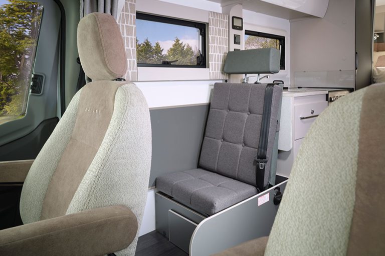 Alora 69-4T - Bailey of Bristol